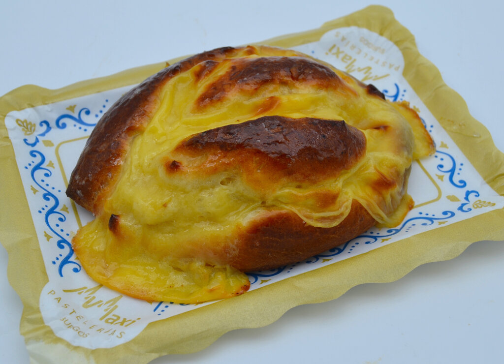 Bollo con crema – Confiterías Maxi